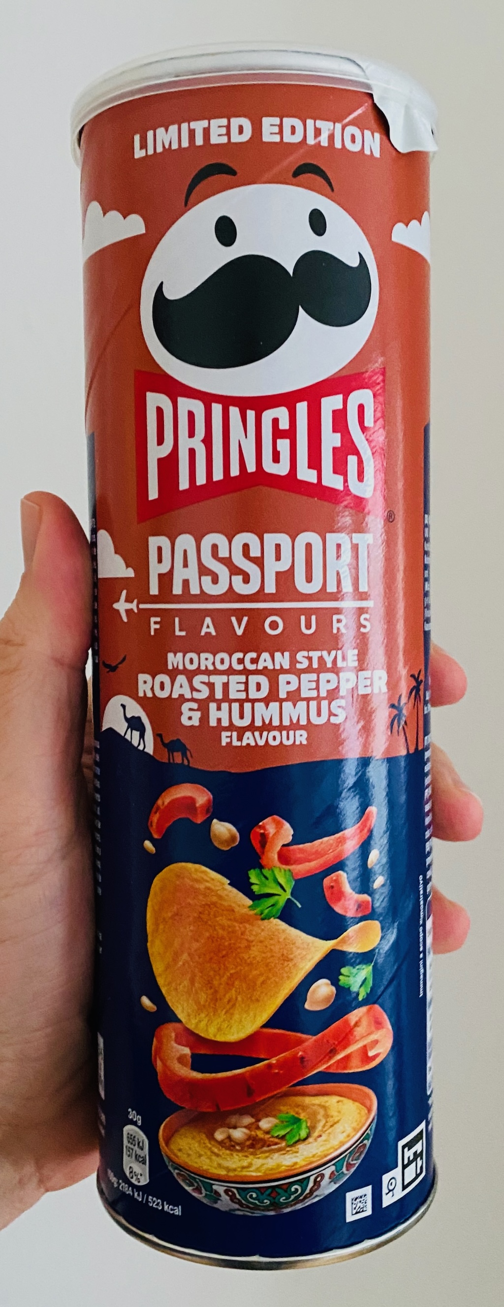 Pringles Passport Moroccan Style Roasted Pepper+Hummus 165G ...