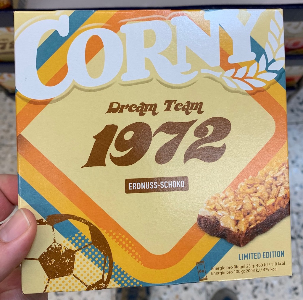 Corny Dream Team 1972 Retro Erdnuss-Schoko - naschkater.com - das ...