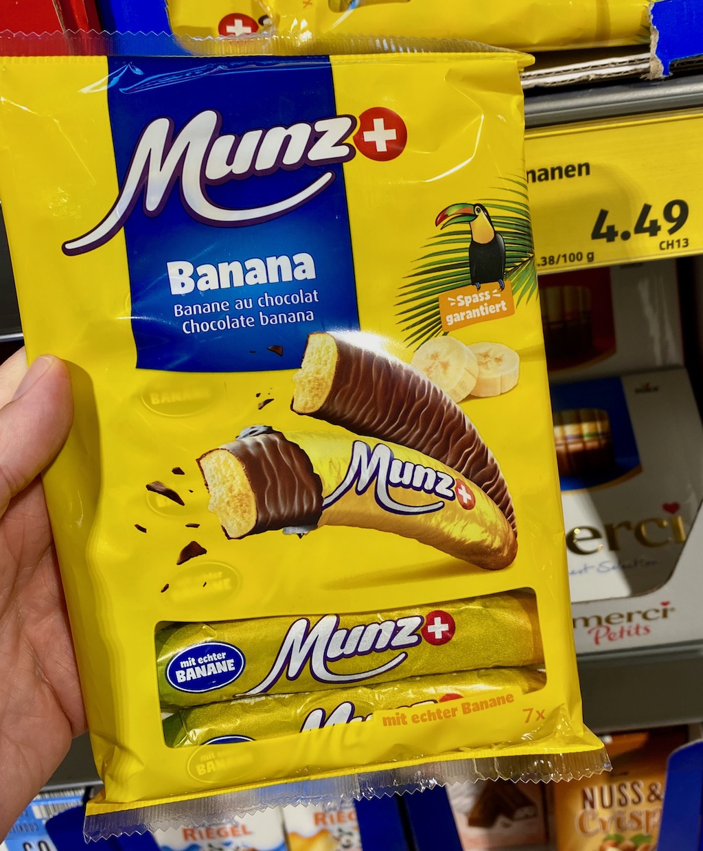 Munz Banana Schokobananen 7er Schweiz - naschkater.com - das Süßigkeiten-Marketing-Blog