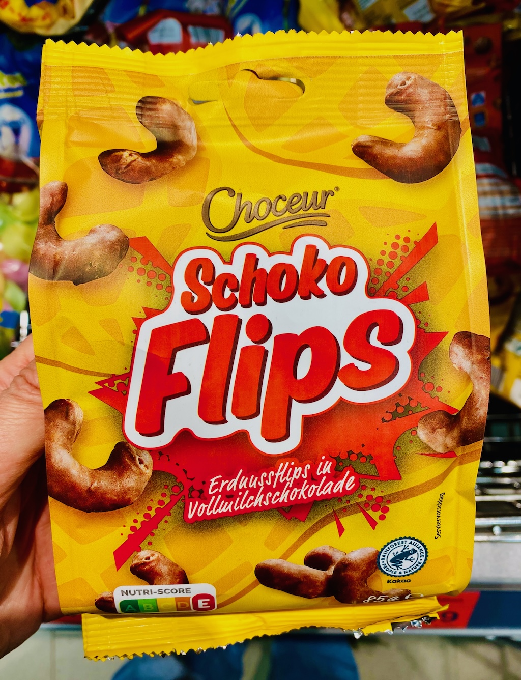 Choceur Schoko Flips Erdnussflips in Vollmilchschokolade Nutri-SCore E ...